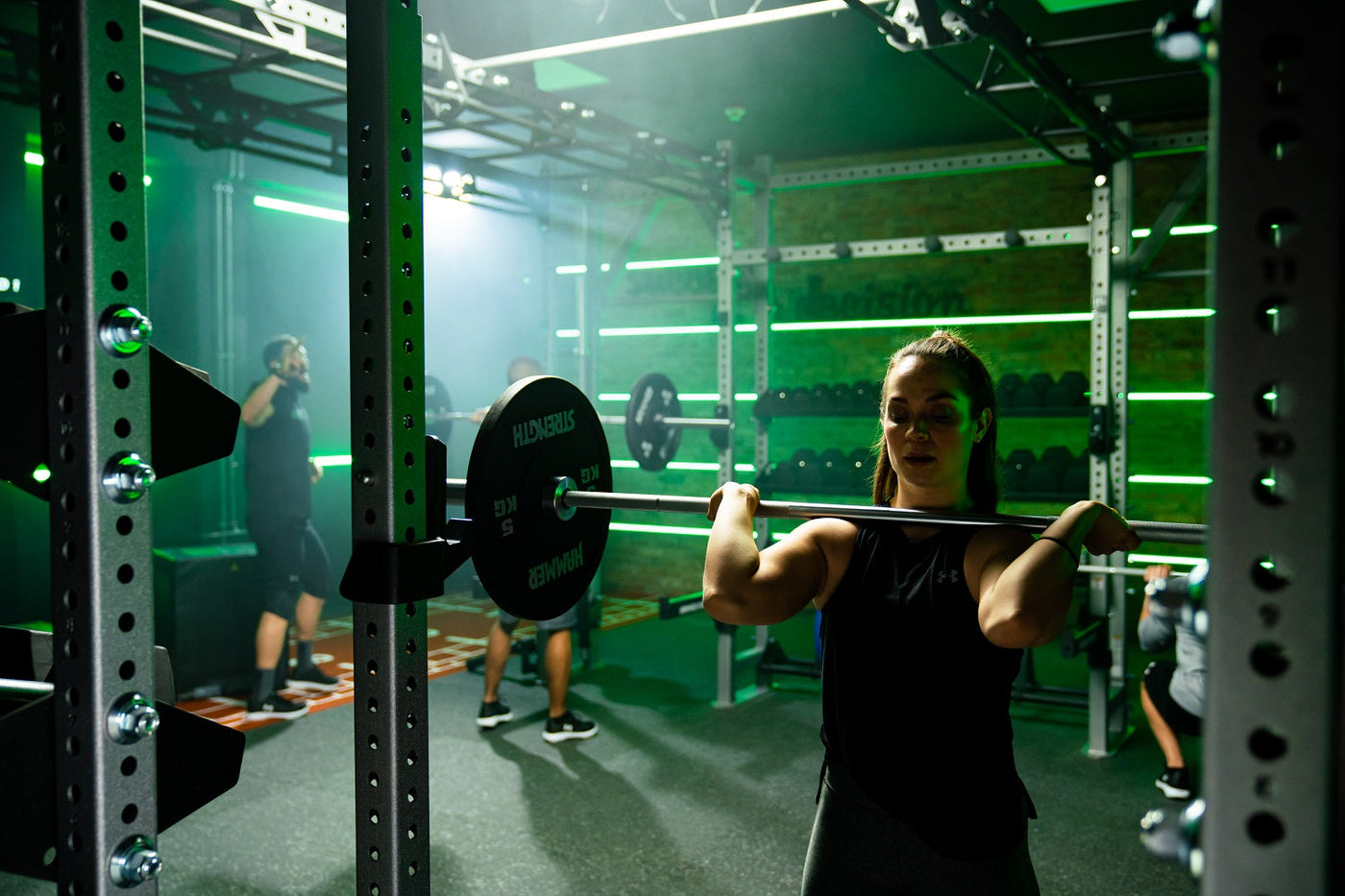 What Muscles Does Overhead Press Work with Barbell, Dumbbell - Training ...