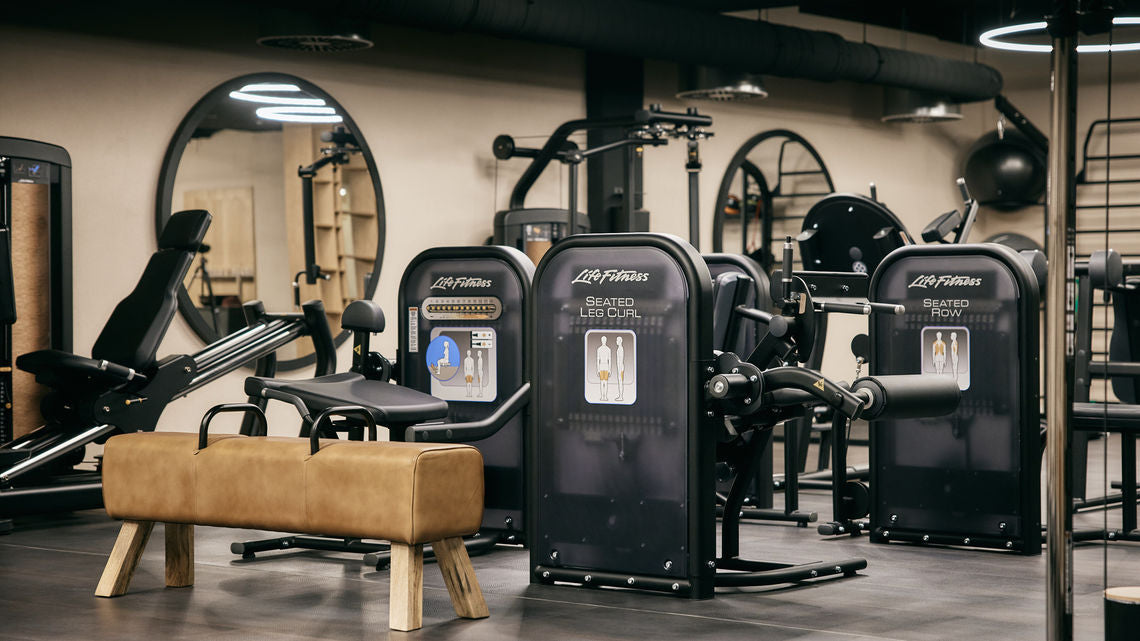 Strength Training vs. Weight Training: Whats the Difference - Training ...